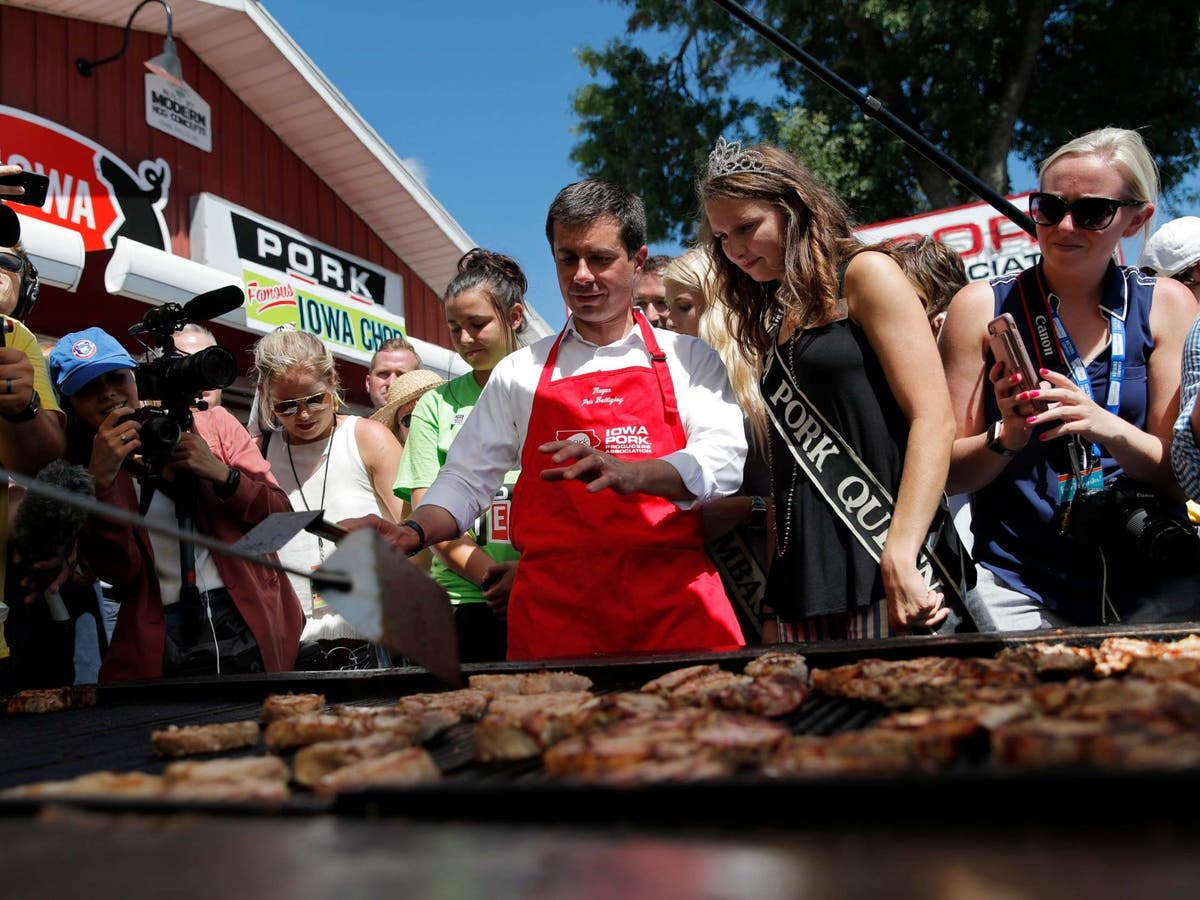 At the Iowa State Fair, 2020 Democrats tried to seem relatable. It was ...