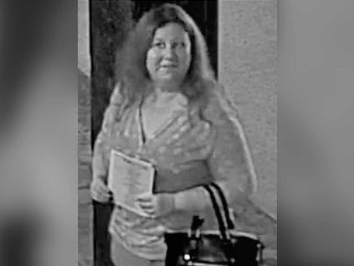 Police search for serial ‘wedding crasher’ who turns up uninvited and ...