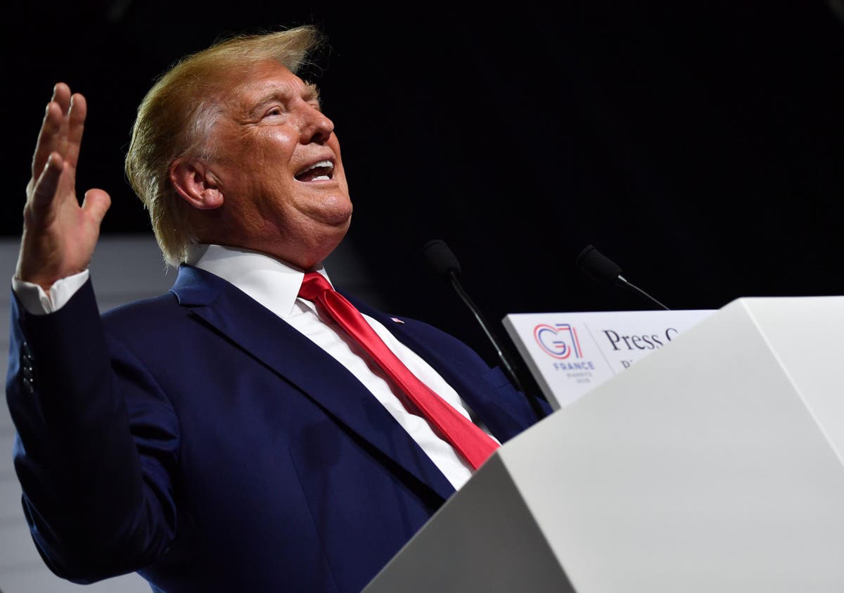 Trump news live: Latest updates as President demands media outlets 'all ...