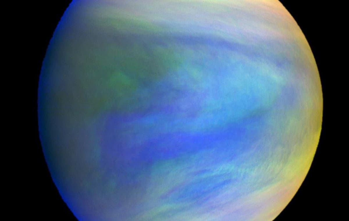Mysterious 'alien' shapes on Venus are doing strange things to its ...