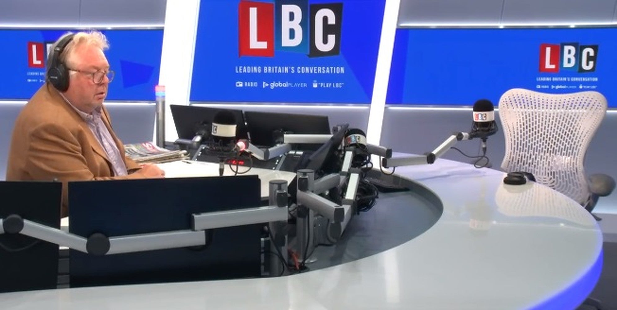 Brexit: Man who handed out EU flags at the Proms defends 'politicising ...