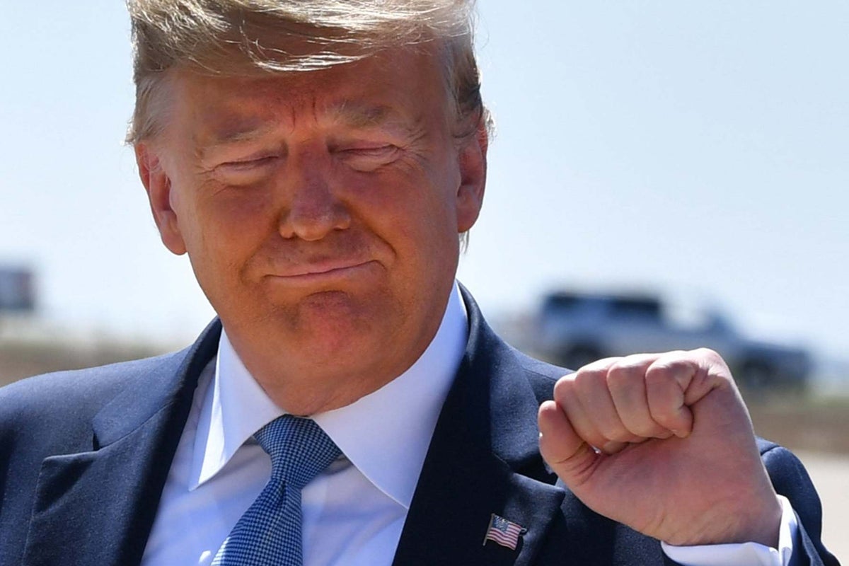 Trump news today: Live updates as president defends mystery promise to ...