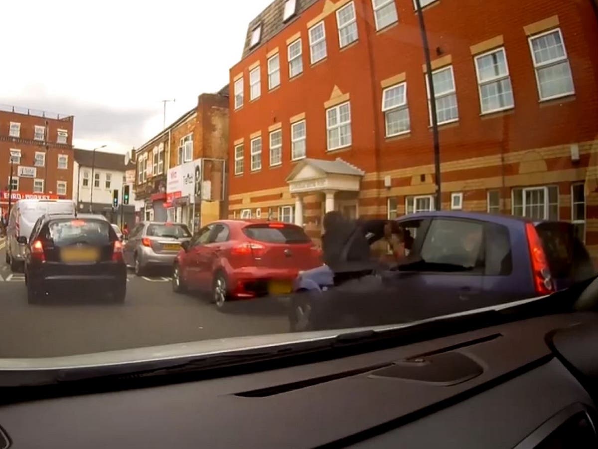 Luton stabbing: Gang member jailed for knifing rival in broad daylight ...