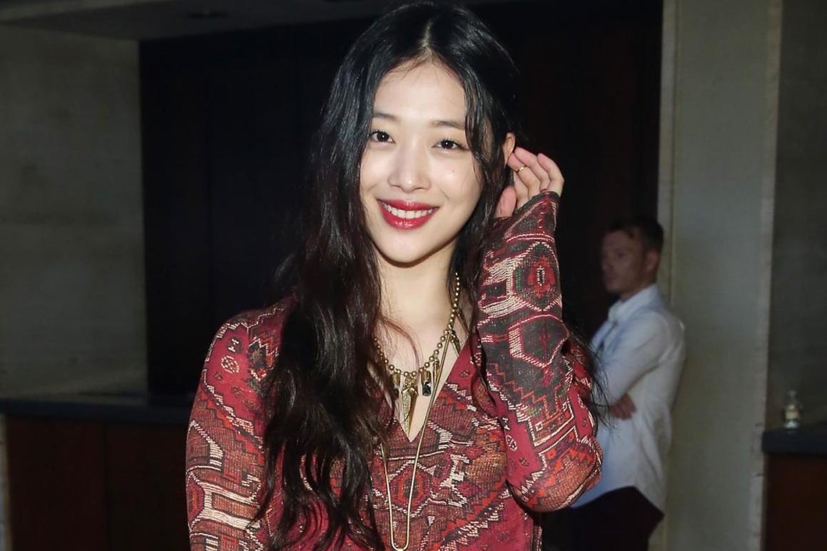 Sulli death: K-pop star and former f(x) singer found dead at home, aged ...