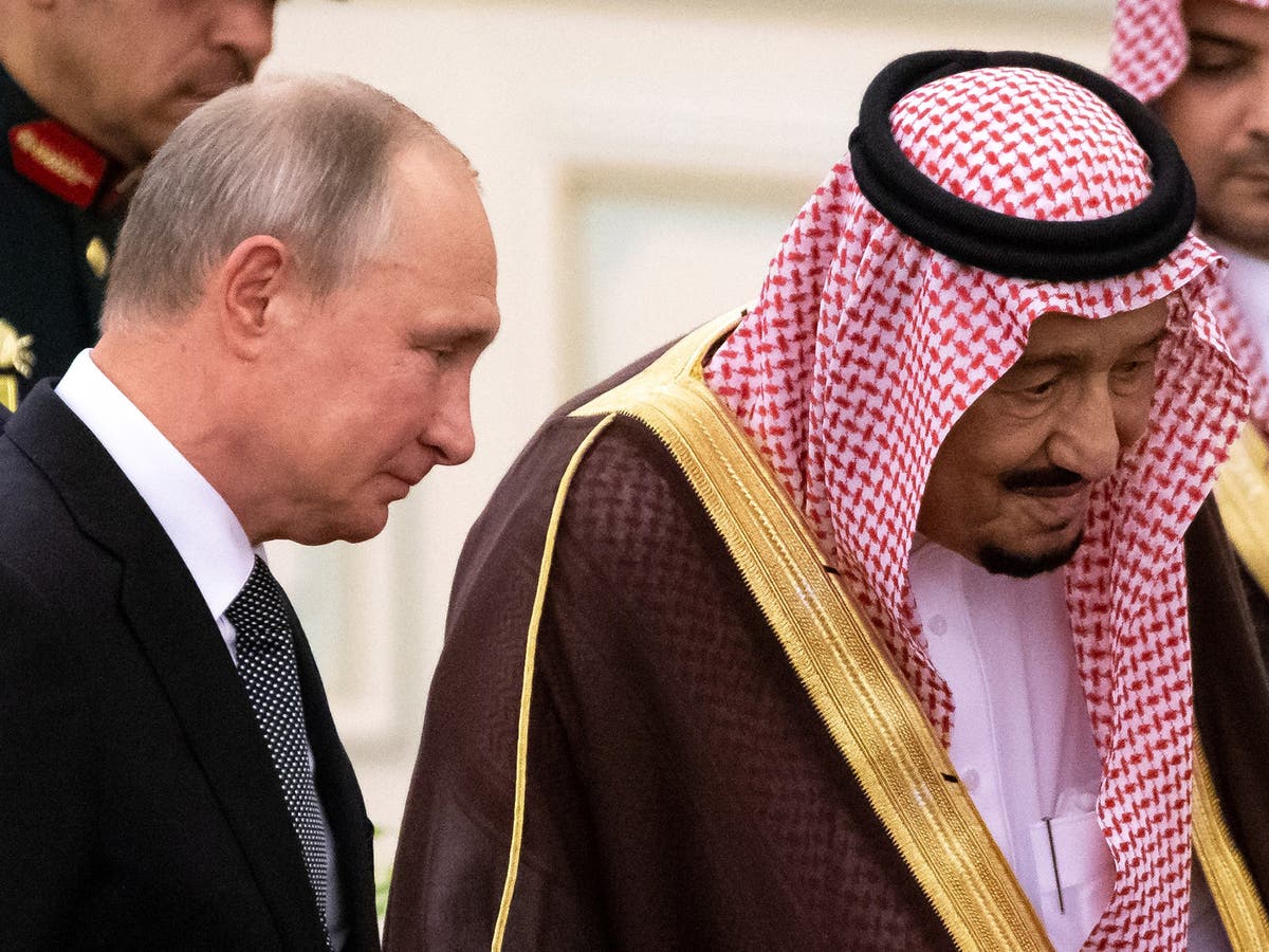 Putin arrives in Saudi Arabia as Middle East kingmaker: 'Something is ...