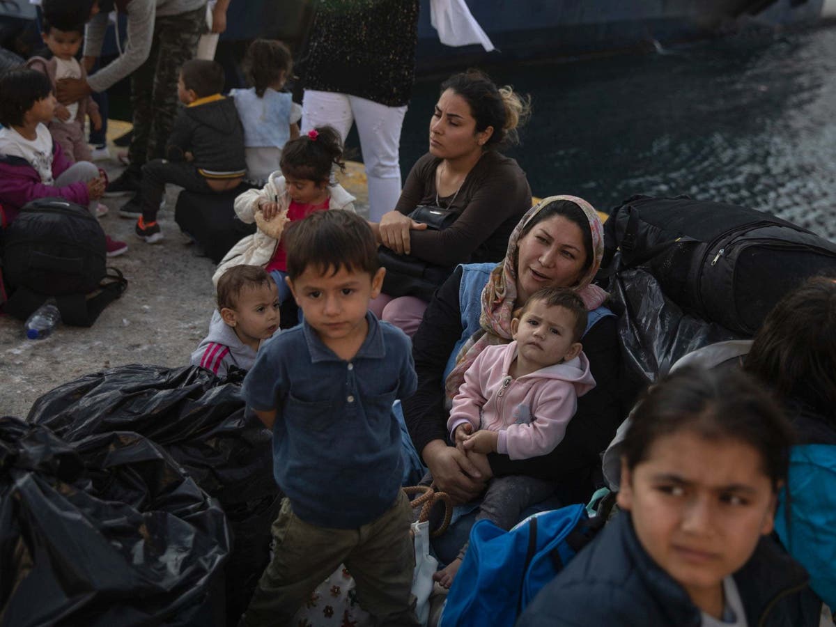 Germany records big fall in refugee numbers for third year in a row ...