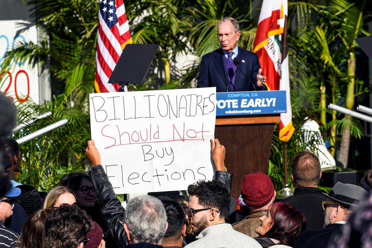 Michael Bloomberg paying Fyre Festival promoters and influencers to ...