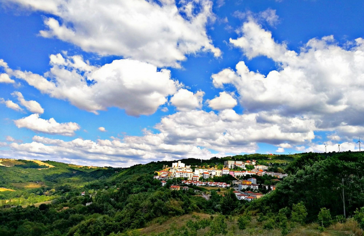Idyllic Italian town offers to pay new residents’ rent | The ...