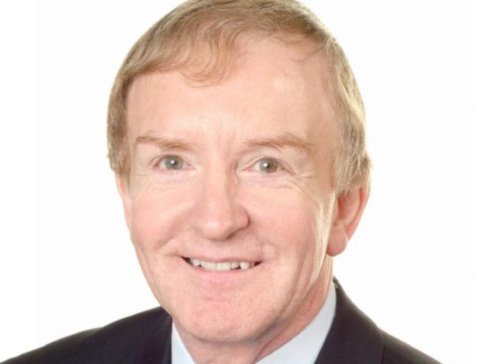 Simon Warr death: BBC broadcaster and teacher dies aged 65 | The ...