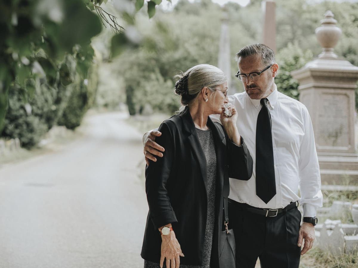 Coronavirus: Mourners attending funeral services asked to avoid hugging ...