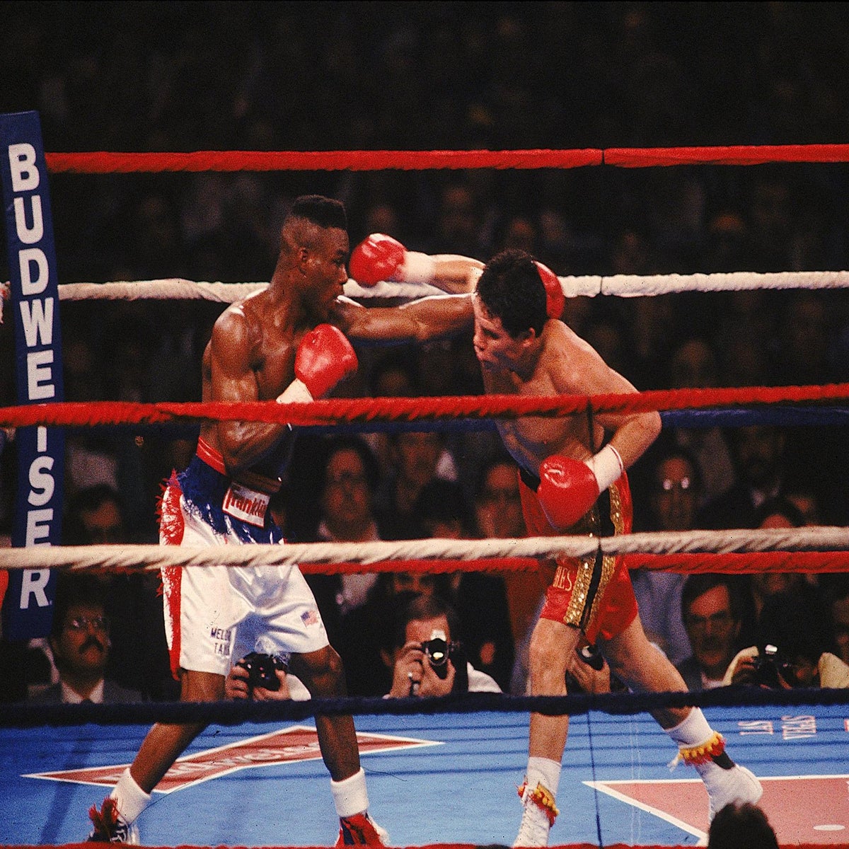 Julio Csar Chvez Vs Meldrick Taylor 30 Years Ago Today