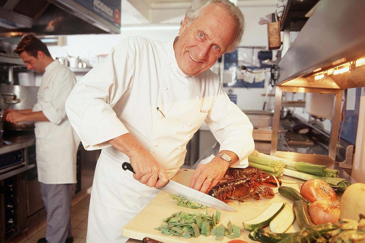Michel Roux: Chef and restaurateur who revolutionised UK dining | The ...