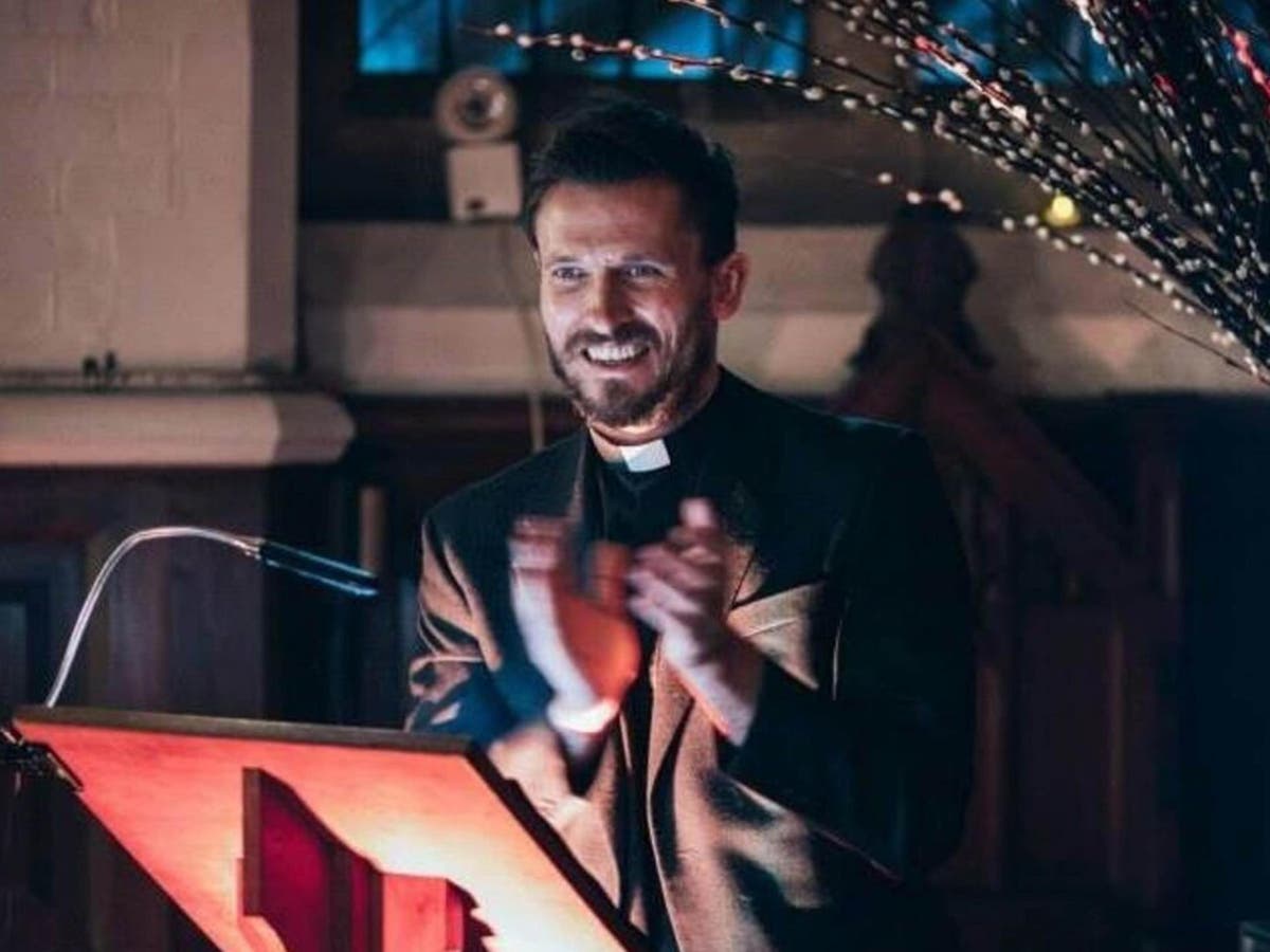 Coronavirus: ‘Portable priest’ offers mobile church service to lift ...