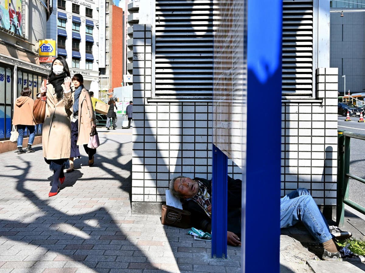 Coronavirus: Thousands made homeless in Tokyo after Japan orders ...