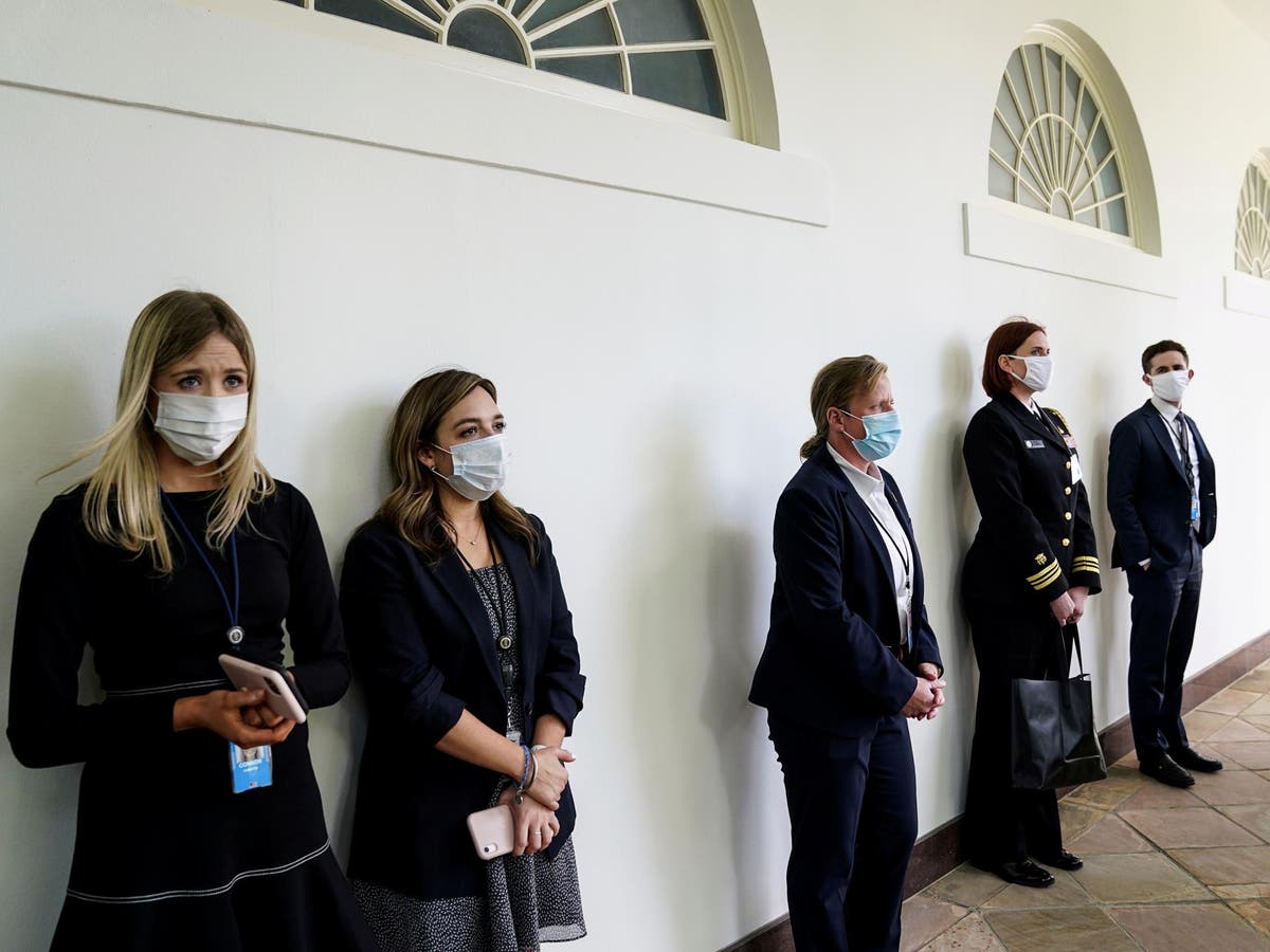 Trump staff and visitors ordered to wear masks in West Wing following ...