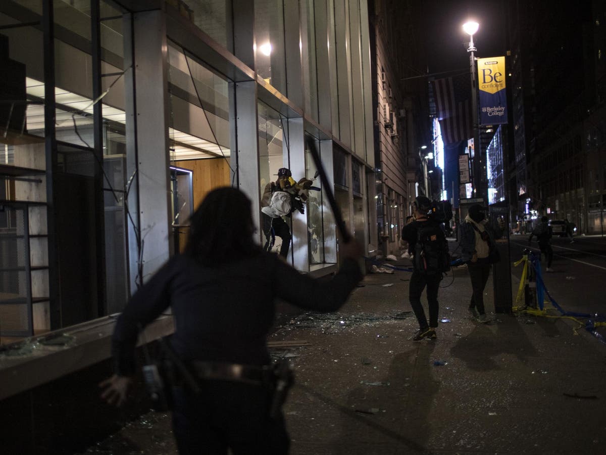 New York protests: Video shows NYPD officer being attacked in the Bronx ...