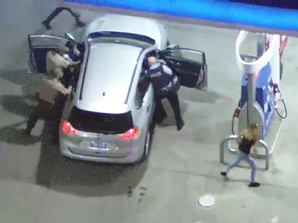 Woman killed and six injured in high-speed police chase in Chicago ...