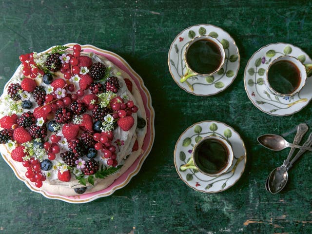 ‘A Table for Friends’ cookbook: Recipes from summer berry cloud cake to ...