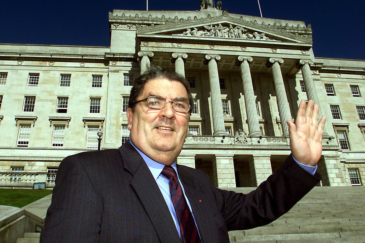 John Hume death: Northern Irish politician who won Nobel Peace Prize ...
