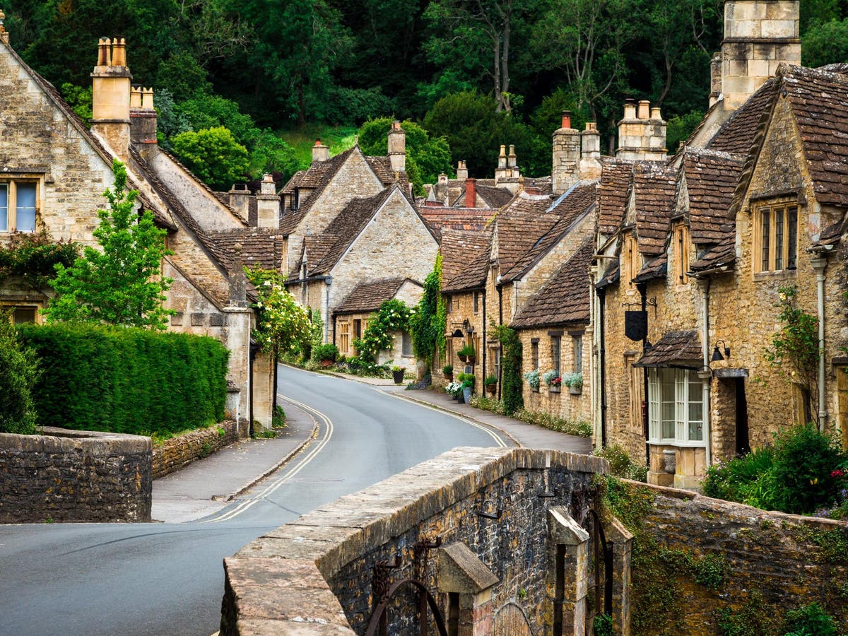 Escape to the country: Enquiries about village homes from city dwellers ...