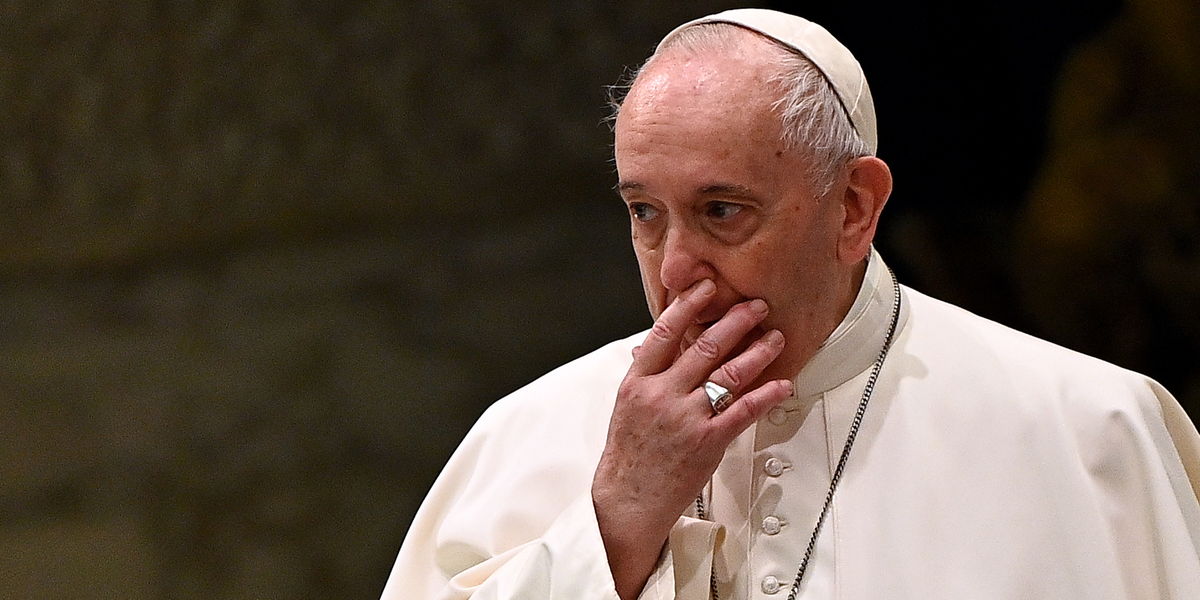 Pope Francis’s Instagram handle again ‘likes’ another bikini model’s ...